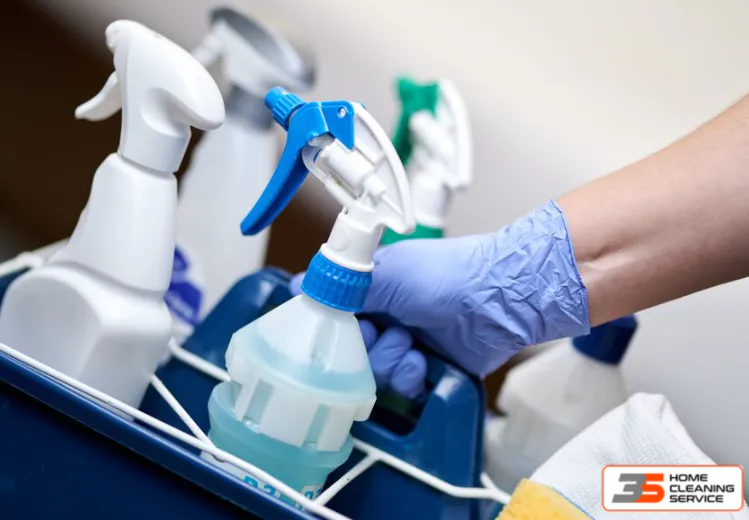 Cleaning Service Area Publik Profesional dan Berpengalaman - Siaga ...